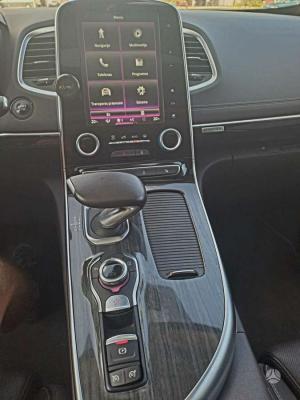 Black Renault Espace 2016 in Mazeikiai, with an engine capacity of 1.60 L and mileage of 252 thousand km for 9600 €, photo 25 on AUTOMOTO.COM.LV