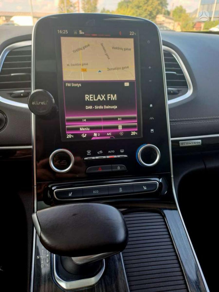 Black Renault Espace 2016 in Mazeikiai, with an engine capacity of 1.60 L and mileage of 252 thousand km for 9600 €, photo 26 on AUTOMOTO.COM.LV