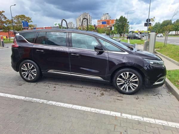 Renault Espace 2016 in Vilnius on AUTOMOTO.COM.LV Black Renault Espace 2016 in Vilnius, with an engine capacity of 1.60 L and mileage of 240 thousand km for 11000 €, photo 4 on AUTOMOTO.COM.LV