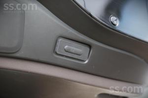 Melns Renault Espace 2016 Rīga, ar dzinēja tilpumu 1.60 L un nobraukumu 196 tūkst. km par 13495 €, foto 29 vietnē AUTOMOTO.COM.LV