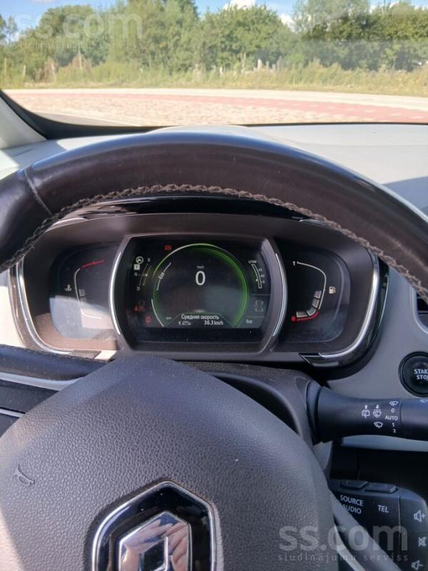Black Renault Espace 2016 in Liepaja, with an engine capacity of 1.60 L and mileage of 167 thousand km for 10000 €, photo 4 on AUTOMOTO.COM.LV