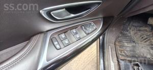 Black Renault Espace 2016 in Riga, with an engine capacity of 1.60 L and mileage of 178 thousand km for 10500 €, photo 9 on AUTOMOTO.COM.LV