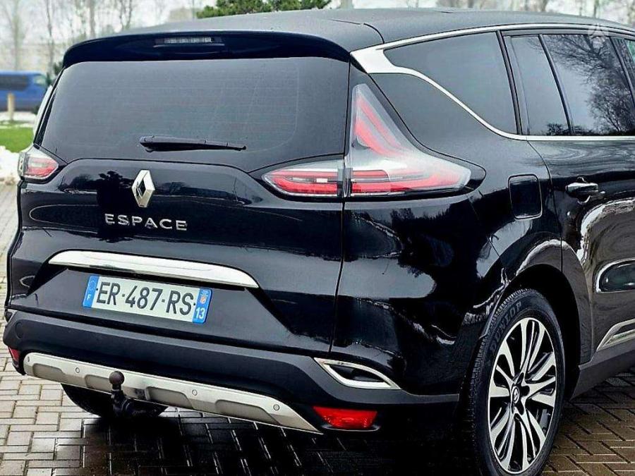 Melns Renault Espace 2017 Tauragė, ar dzinēja tilpumu 1.60 L un nobraukumu 210 tūkst. km par 9400 €, foto 13 vietnē AUTOMOTO.COM.LV