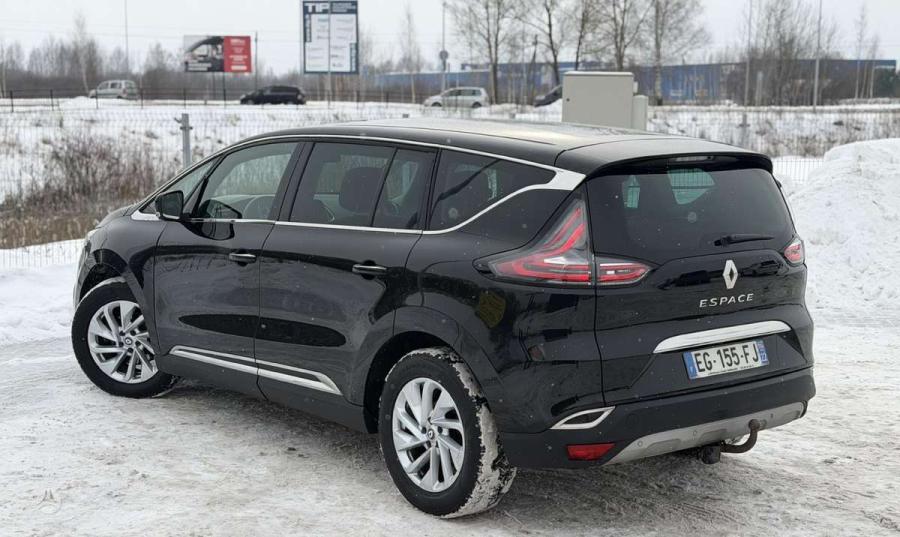 Melns Renault Espace 2017 Tauragė, ar dzinēja tilpumu 1.60 L un nobraukumu 233 tūkst. km par 8200 €, foto 18 vietnē AUTOMOTO.COM.LV