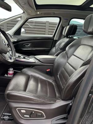 Black Renault Espace 2017 in Vilnius, with an engine capacity of 1.60 L and mileage of 255 thousand km for 9450 €, photo 8 on AUTOMOTO.COM.LV