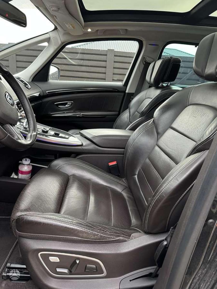 Black Renault Espace 2017 in Vilnius, with an engine capacity of 1.60 L and mileage of 255 thousand km for 9450 €, photo 8 on AUTOMOTO.COM.LV