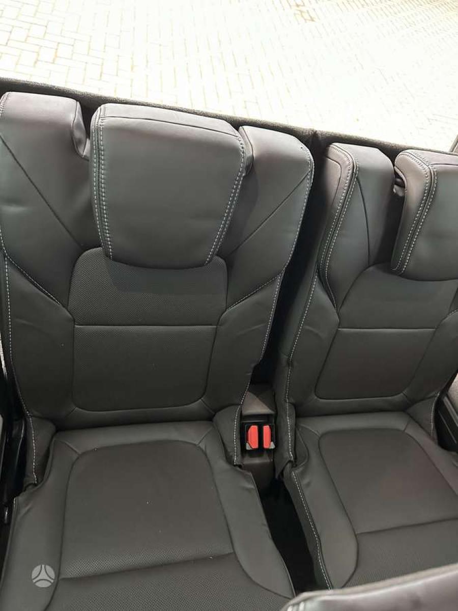 Black Renault Espace 2017 in Vilnius, with an engine capacity of 1.60 L and mileage of 255 thousand km for 9450 €, photo 15 on AUTOMOTO.COM.LV