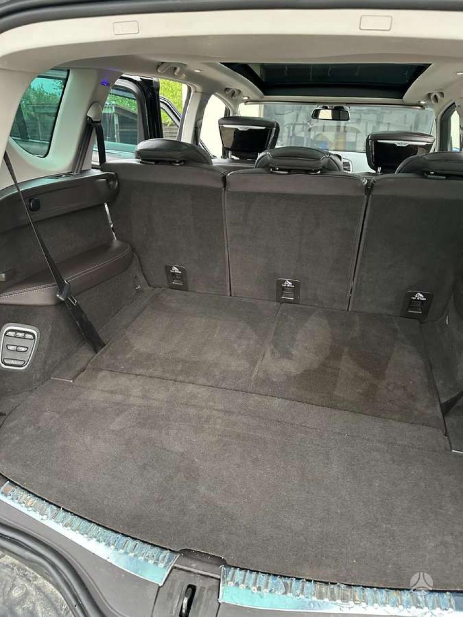 Black Renault Espace 2017 in Vilnius, with an engine capacity of 1.60 L and mileage of 255 thousand km for 9450 €, photo 17 on AUTOMOTO.COM.LV