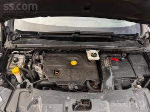 Melns Renault Espace 2017 Valmiera, ar dzinēja tilpumu 1.60 L un nobraukumu 238 tūkst. km par 9200 €, foto 8 vietnē AUTOMOTO.COM.LV
