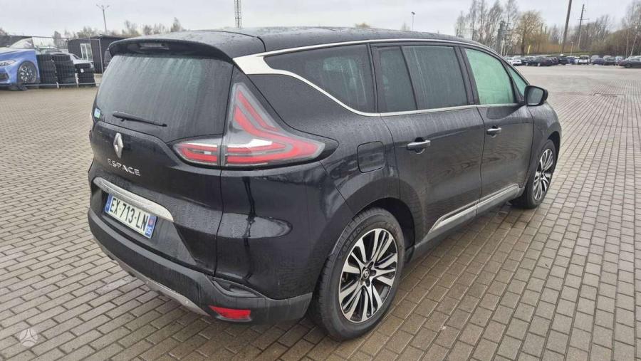 Black Renault Espace 2018 in Marijampole, with an engine capacity of 1.60 L and mileage of 238 thousand km for 12687 €, photo 3 on AUTOMOTO.COM.LV
