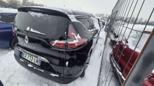 Melns Renault Espace 2018 Marijampole, ar dzinēja tilpumu 1.60 L un nobraukumu 237 tūkst. km par 12687 €, foto 8 vietnē AUTOMOTO.COM.LV