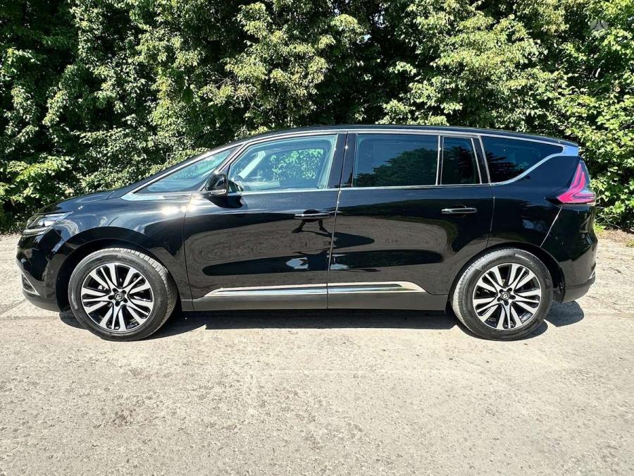 Black Renault Espace 2018 in Siauliai, with an engine capacity of 1.60 L and mileage of 129 thousand km for 12950 €, photo 5 on AUTOMOTO.COM.LV