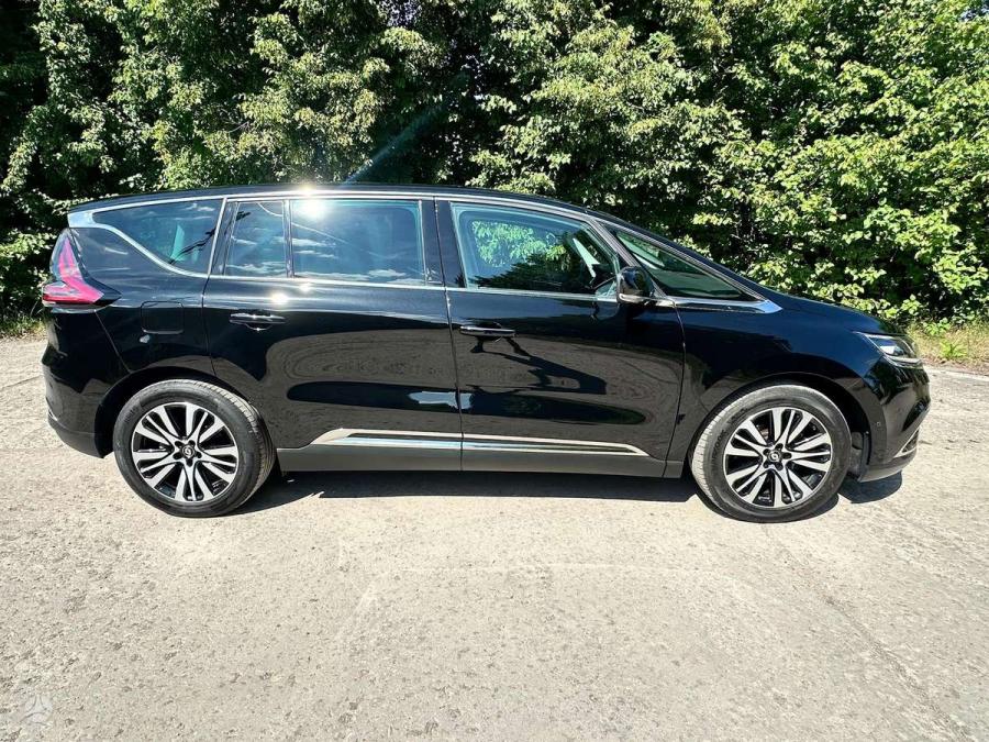 Black Renault Espace 2018 in Siauliai, with an engine capacity of 1.60 L and mileage of 129 thousand km for 12950 €, photo 13 on AUTOMOTO.COM.LV