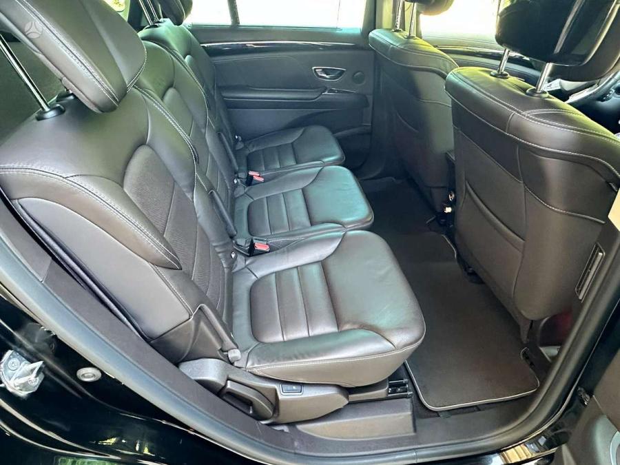 Black Renault Espace 2018 in Siauliai, with an engine capacity of 1.60 L and mileage of 129 thousand km for 12950 €, photo 25 on AUTOMOTO.COM.LV