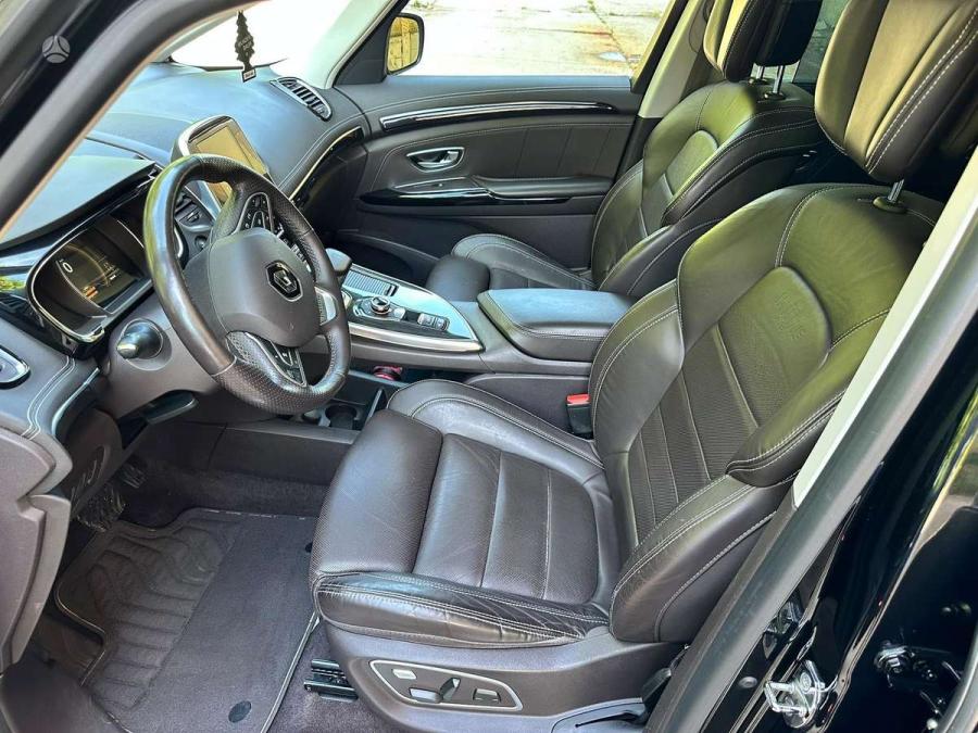 Black Renault Espace 2018 in Siauliai, with an engine capacity of 1.60 L and mileage of 129 thousand km for 12950 €, photo 30 on AUTOMOTO.COM.LV