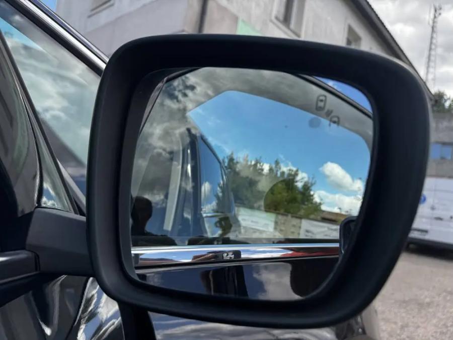Melns Renault Espace 2018 Daugavpils, ar dzinēja tilpumu 1.60 L un nobraukumu 228 tūkst. km par 8950 €, foto 8 vietnē AUTOMOTO.COM.LV