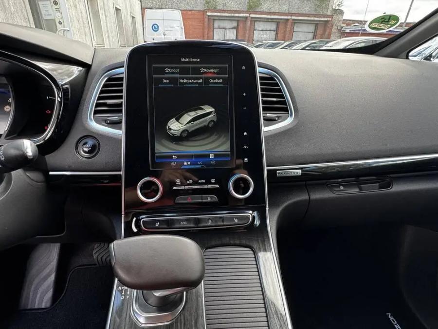 Melns Renault Espace 2018 Daugavpils, ar dzinēja tilpumu 1.60 L un nobraukumu 228 tūkst. km par 8950 €, foto 12 vietnē AUTOMOTO.COM.LV