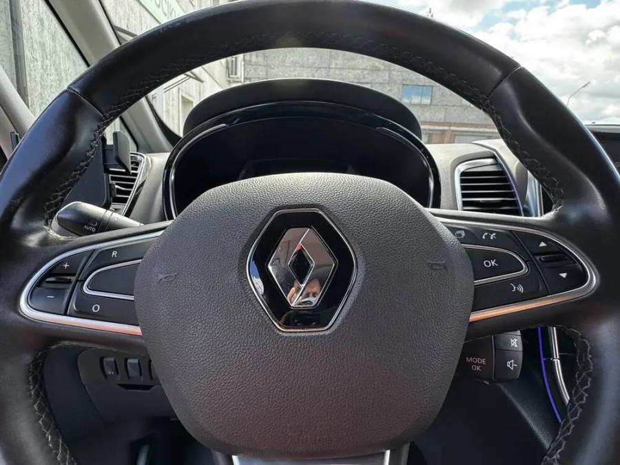 Melns Renault Espace 2018 Daugavpils, ar dzinēja tilpumu 1.60 L un nobraukumu 228 tūkst. km par 8950 €, foto 14 vietnē AUTOMOTO.COM.LV