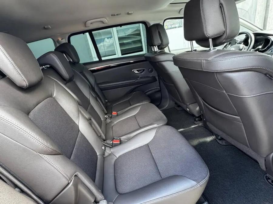 Melns Renault Espace 2018 Daugavpils, ar dzinēja tilpumu 1.60 L un nobraukumu 228 tūkst. km par 8950 €, foto 20 vietnē AUTOMOTO.COM.LV