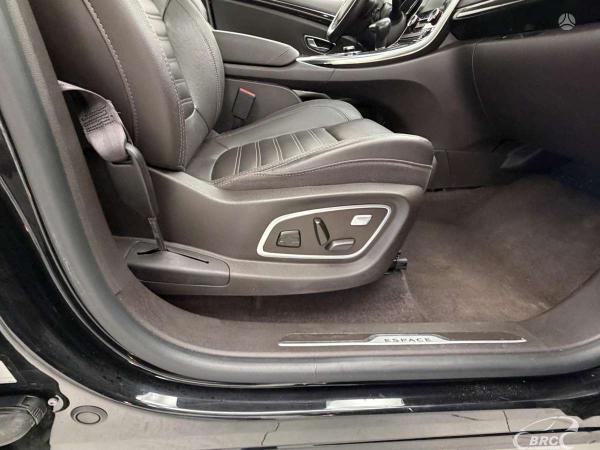Melns Renault Espace 2019 Viļņa, ar dzinēja tilpumu 2.00 L un nobraukumu 220 tūkst. km par 14000 €, foto 7 vietnē AUTOMOTO.COM.LV