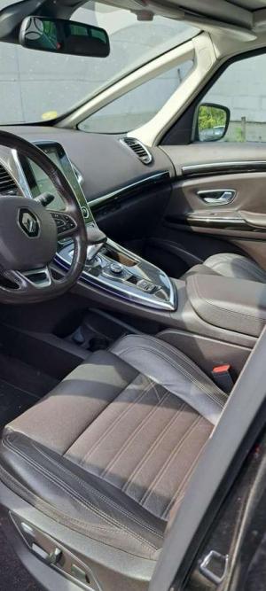 Melns Renault Espace 2019 Alīta, ar dzinēja tilpumu 1.60 L un nobraukumu 220 tūkst. km par 12950 €, foto 15 vietnē AUTOMOTO.COM.LV