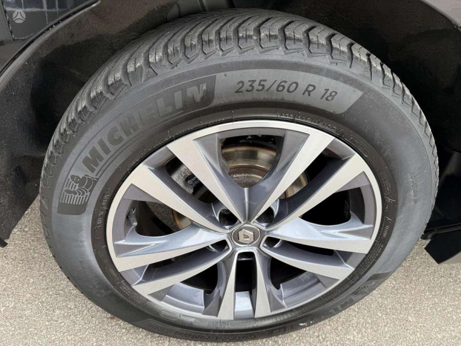 Melns Renault Espace 2019 Šauļi, ar dzinēja tilpumu 2.00 L un nobraukumu 211 tūkst. km par 12650 €, foto 19 vietnē AUTOMOTO.COM.LV