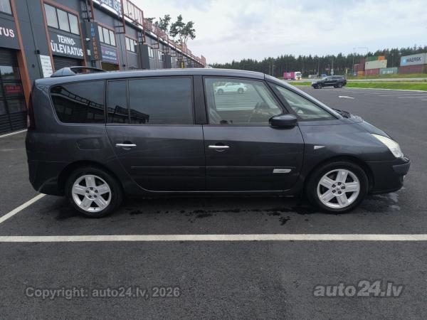 Melns Renault Espace 2009 Tallina, ar dzinēja tilpumu 2.00 L un nobraukumu 257 tūkst. km par 3990 €, foto 5 vietnē AUTOMOTO.COM.LV