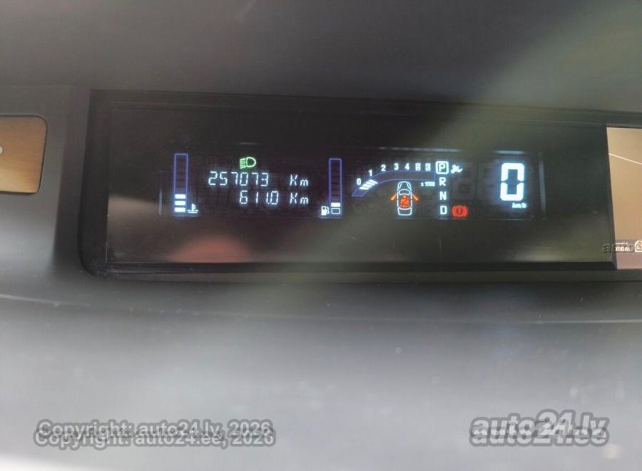 Melns Renault Espace 2009 Tallina, ar dzinēja tilpumu 2.00 L un nobraukumu 260 tūkst. km par 3500 €, foto 9 vietnē AUTOMOTO.COM.LV