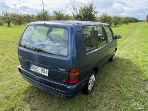 Blue Renault Espace 1995 in Alytus, with an engine capacity of 2.00 L and mileage of 315 thousand km for 380 €, photo 6 on AUTOMOTO.COM.LV