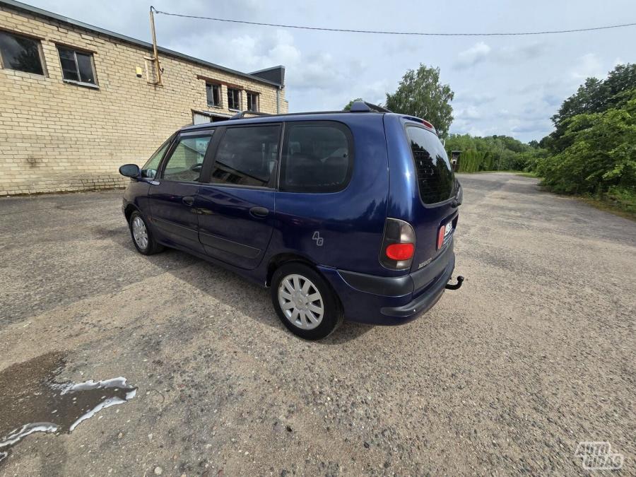 Zils Renault Espace 2001 Jurbarkas, ar dzinēja tilpumu 2.20 L un nobraukumu 245 tūkst. km par 950 €, foto 5 vietnē AUTOMOTO.COM.LV