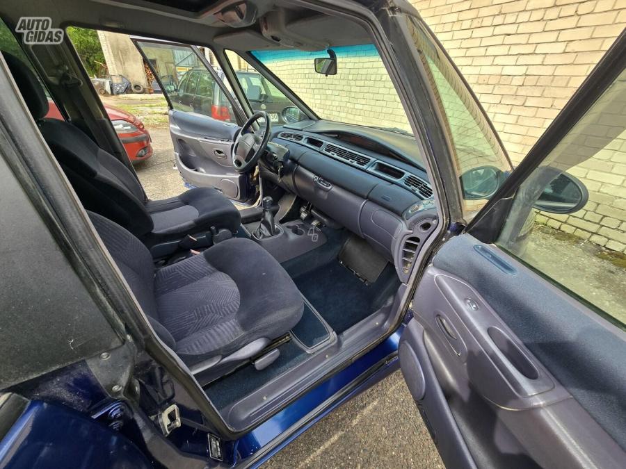 Zils Renault Espace 2001 Jurbarkas, ar dzinēja tilpumu 2.20 L un nobraukumu 245 tūkst. km par 950 €, foto 7 vietnē AUTOMOTO.COM.LV