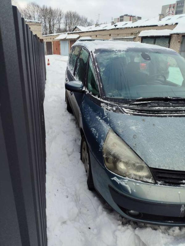 Zils Renault Espace 2003 Kauņa, ar dzinēja tilpumu 2.00 L un nobraukumu 250 tūkst. km par 1200 €, foto 5 vietnē AUTOMOTO.COM.LV