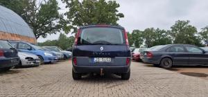 Blue Renault Espace 2004 in Valmiera, with an engine capacity of 2.20 L and mileage of 259 thousand km for 1350 €, photo 5 on AUTOMOTO.COM.LV