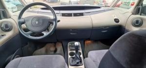 Blue Renault Espace 2004 in Valmiera, with an engine capacity of 2.20 L and mileage of 259 thousand km for 1350 €, photo 10 on AUTOMOTO.COM.LV