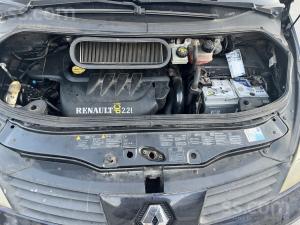 Blue Renault Espace 2004 in Daugavpils, with an engine capacity of 2.20 L and mileage of 242 thousand km for 1000 €, photo 6 on AUTOMOTO.COM.LV