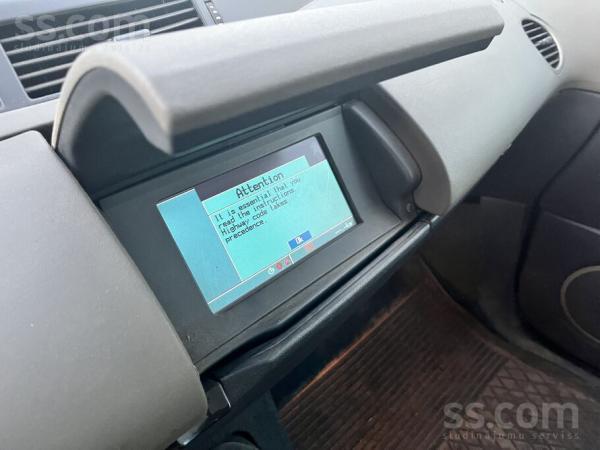 Zils Renault Espace 2004 Daugavpils, ar dzinēja tilpumu 2.20 L un nobraukumu 242 tūkst. km par 1000 €, foto 7 vietnē AUTOMOTO.COM.LV