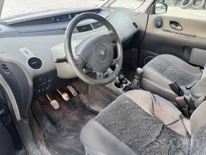 Blue Renault Espace 2004 in Daugavpils, with an engine capacity of 2.20 L and mileage of 242 thousand km for 1000 €, photo 13 on AUTOMOTO.COM.LV