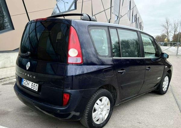 Blue Renault Espace 2005 in Siauliai, with an engine capacity of 1.90 L and mileage of 300 thousand km for 1750 €, photo 1 on AUTOMOTO.COM.LV