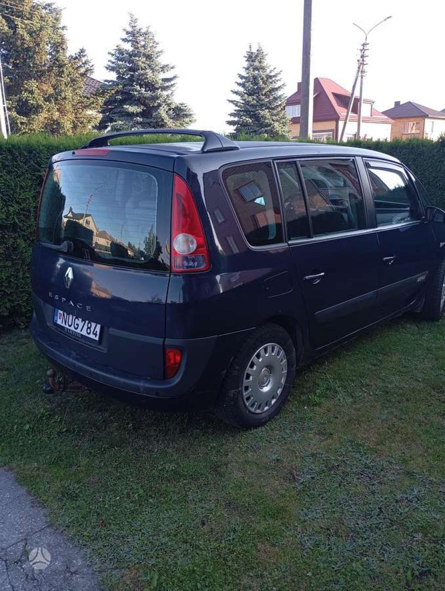 Zils Renault Espace 2005 Šauļi, ar dzinēja tilpumu 2.00 L un nobraukumu 291 tūkst. km par 1999 €, foto 6 vietnē AUTOMOTO.COM.LV