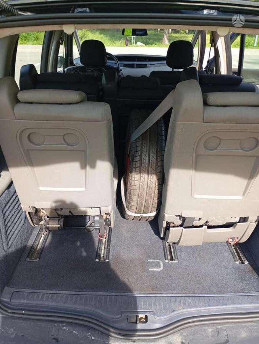 Zils Renault Espace 2005 Šauļi, ar dzinēja tilpumu 2.00 L un nobraukumu 291 tūkst. km par 1999 €, foto 9 vietnē AUTOMOTO.COM.LV