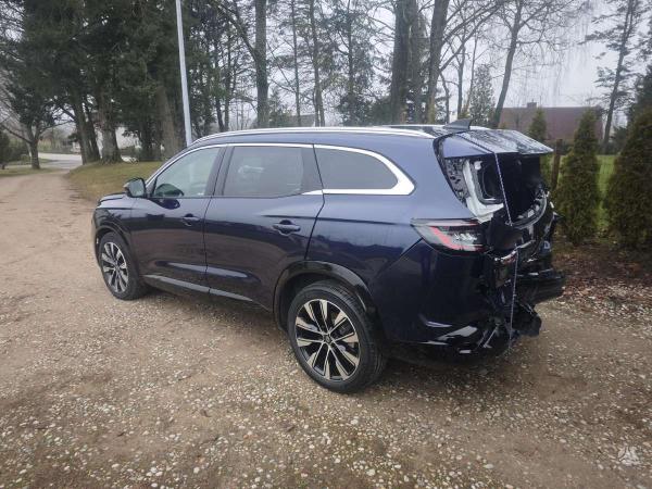 Blue Renault Espace 2024 in Telschi, with an engine capacity of 1.20 L and mileage of 34 thousand km for 12200 €, photo 10 on AUTOMOTO.COM.LV