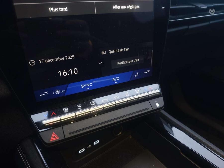 Zils Renault Espace 2024 Telšiai, ar dzinēja tilpumu 1.20 L un nobraukumu 34 tūkst. km par 11800 €, foto 22 vietnē AUTOMOTO.COM.LV