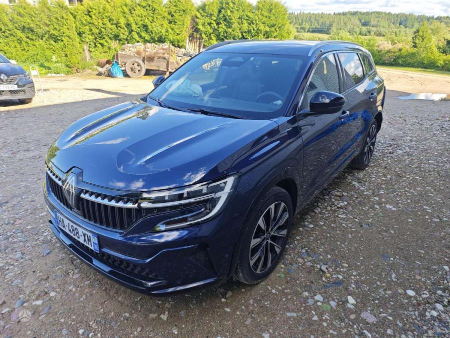 Blue Renault Espace 2024 in Telschi, with an engine capacity of 1.20 L and mileage of 34 thousand km for 10800 €, photo 3 on AUTOMOTO.COM.LV
