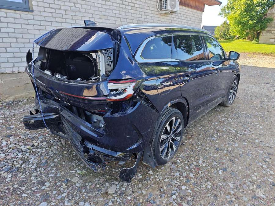 Blue Renault Espace 2024 in Telschi, with an engine capacity of 1.20 L and mileage of 34 thousand km for 10800 €, photo 9 on AUTOMOTO.COM.LV