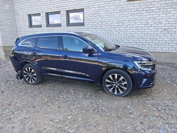Blue Renault Espace 2024 in Telschi, with an engine capacity of 1.20 L and mileage of 34 thousand km for 10800 €, photo 9 on AUTOMOTO.COM.LV