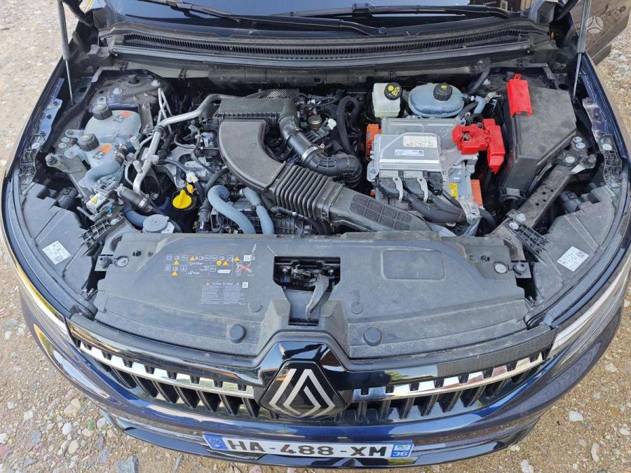 Blue Renault Espace 2024 in Telschi, with an engine capacity of 1.20 L and mileage of 34 thousand km for 10800 €, photo 14 on AUTOMOTO.COM.LV