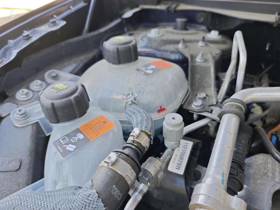 Blue Renault Espace 2024 in Telschi, with an engine capacity of 1.20 L and mileage of 34 thousand km for 10800 €, photo 19 on AUTOMOTO.COM.LV