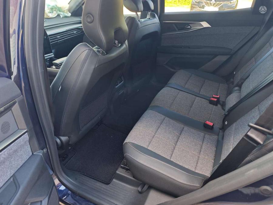 Blue Renault Espace 2024 in Telschi, with an engine capacity of 1.20 L and mileage of 34 thousand km for 10800 €, photo 24 on AUTOMOTO.COM.LV