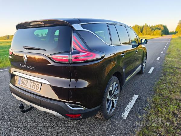 Brown Renault Espace 2015 in Tallinn, with an engine capacity of 1.60 L and mileage of 203 thousand km for 9499 €, photo 4 on AUTOMOTO.COM.LV