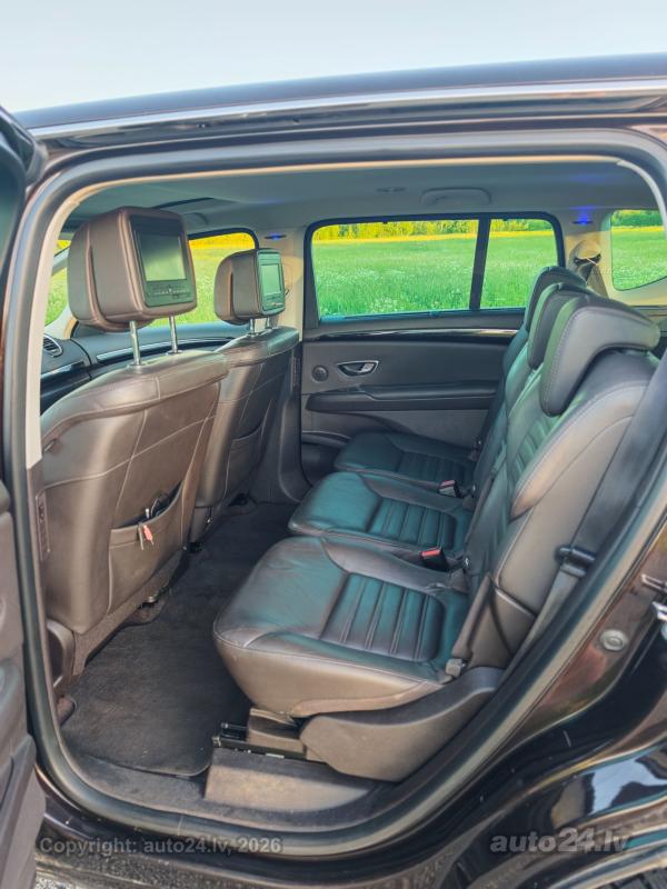 Brown Renault Espace 2015 in Tallinn, with an engine capacity of 1.60 L and mileage of 203 thousand km for 9499 €, photo 6 on AUTOMOTO.COM.LV